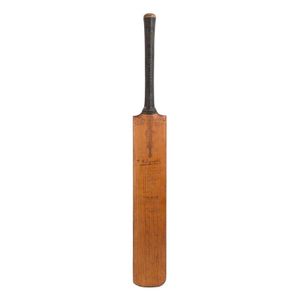 Joe Hardstaff Jr's Signed Ashes Cricket Bat - Souvenir Ware - Memorabilia