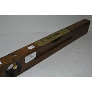 Vintage woodworking levels - price guide and values