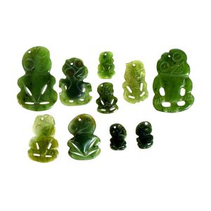 Pre-European and later Maori tiki made from greenstone / pounamu ...