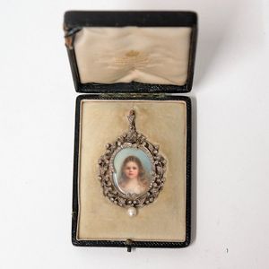 19th century portrait lockets - price guide and values