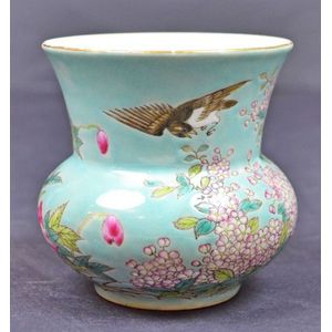 Antique and vintage Chinese spittoons - price guide and values