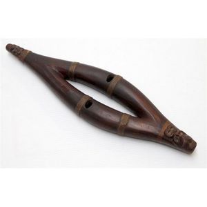 New Zealand Maori artefacts flute - price guide and values