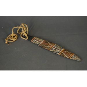 Australian Aboriginal artefacts: bullroarers - price guide and values