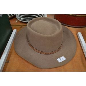 Vintage Australian 'Akubra' brand hats - price guide and values