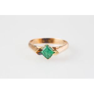 Antique, vintage or modern emerald ring - price guide and values