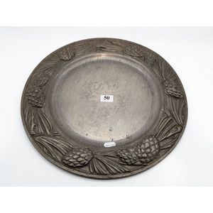 Antique or vintage pewter plates - price guide and values