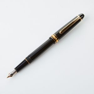Montblanc Meisterstuck Fountain Pen with Rose Gold Accents, Box ...