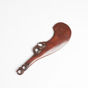 Weke Wahaika - Maori Carved Short-Bladed Striking Weapon - New Zealand ...