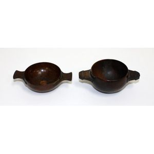 Vintage treen (small wooden items) - price guide and values