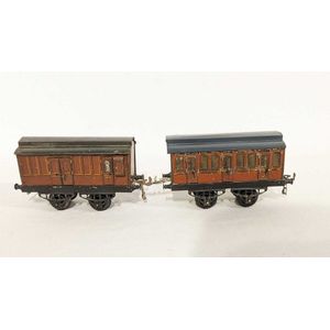 Hornby O Gauge 1920s GWR Coaches - 16cm Width - Railway Trains and ...