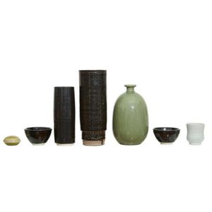 Colin Levy (Australia) ceramics - price guide and values