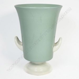 Wedgwood Green and White Urn Vase by Keith Murray - Wedgwood - Ceramics
