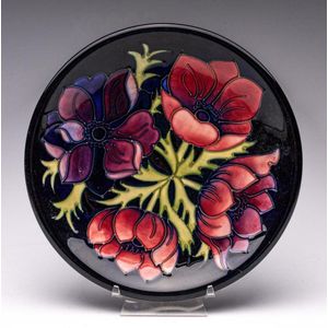 Moorcroft 'Anemone' Plate - 26 cm Diameter - Moorcroft - Ceramics