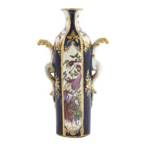 18th Century Chelsea Porcelain Bird Vase - Zother - 18th Century ...