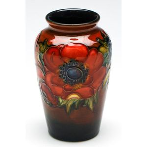 Poppy pattern by Moorcroft Pottery (England) - price guide and values