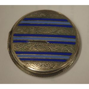 Vintage enamelled compacts - price guide and values