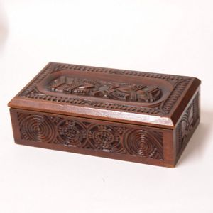 Maori Carved Hinged Box with Stylised Figures - New Zealand Maori - Tribal