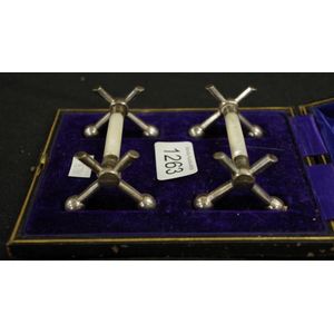 Antique sterling silver knife rests and knife stands - price guide and ...