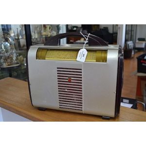 Retro Philips Radio - Radios - Entertainment Equipment