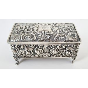 Edwardian Sterling Silver Repousse Jewellery Box with Red Silk Lining ...