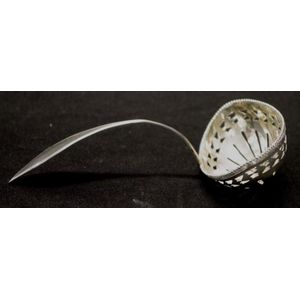 Continental Silver Pierced Caster Ladle, Hallmarked, 16cm, 38g ...