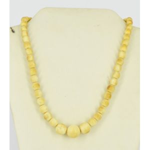 Ivory bead style and other ivory necklaces - price guide and values