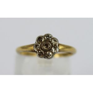 18ct Gold Diamond Cluster Ring - Size M - Rings - Jewellery