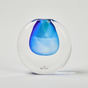 Hoglund Glass Vessel with Applied Sticker, 2016 - New Zealand Themes ...