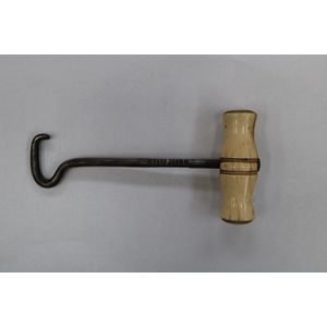 19th century whaling equipment and memorabilia - price guide and values