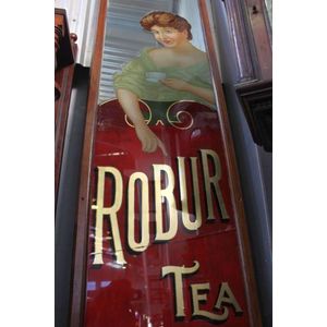 Robur Tea: Reflecting the Perfect Blend - Zother - Advertising