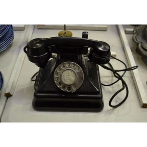 Vintage Bakelite telephone - price guide and values