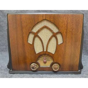 1930s Art Deco style cased radios - price guide and values