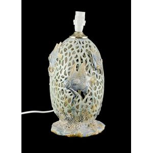 Reticulated lamp base with tropical fish - Castle-Harris, John - Ceramics