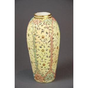 Grainger Worcester (England) ceramics - price guide and values