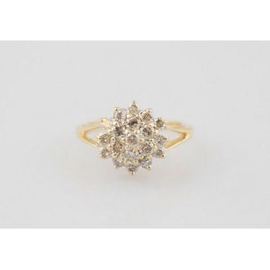 Three-Tiered Diamond Cluster Ring, 1.10cts TDW - Rings - Jewellery