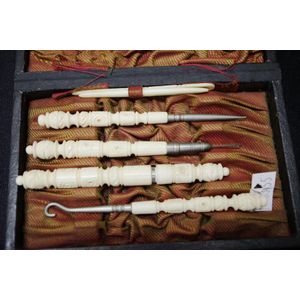 Antique bone sewing set with six accessories - Sewing - Compendia ...