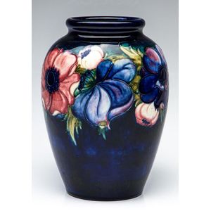 Moorcroft Poppy Vase - 24cm Height - Moorcroft - Ceramics