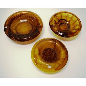 Davidson Cloud Glass Float Bowls with Flower Arranger - British - 20th ...