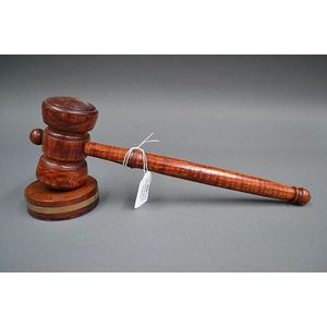 Vintage presentation, auction and judges gavels - price guide and values