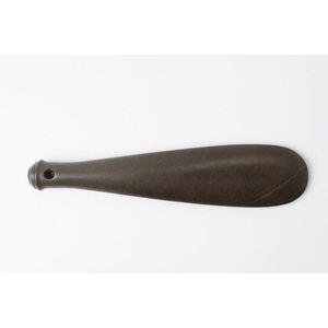A pre 19th century Maori patu onewa (stone club). Of relatively… - New ...