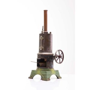 Bing's Early 20th Century Live Steam Engine - Steam and Scratch Built ...