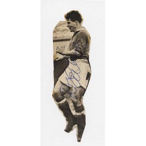 Duncan Edwards' Rare Signature on Cut-Out Picture - Sporting - Soccer ...