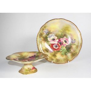 Vintage Royal Winton Royalty pattern tableware - price guide and values