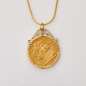 1893 Victoria Sovereign Coin Set in 9ct Gold Pendant - Pendants/Lockets ...