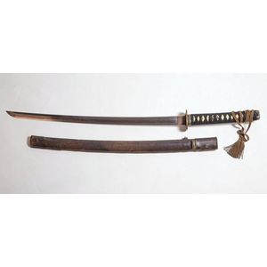 Japanese Officer's Long Sword with Clear Temper Line - Edged Weapons ...