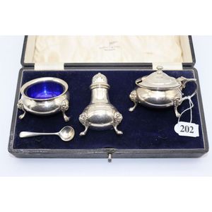 Walker & Hall silversmiths - price guide and values