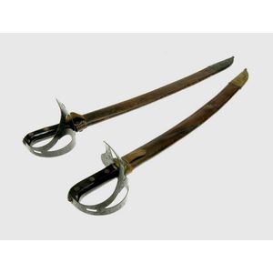 Dutch Navy Klewang Cutlasses, 1940 - Edged Weapons - Militaria & Weapons