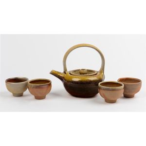 Colin Levy (Australia) ceramics - price guide and values