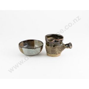 Juliet Peter (New Zealand) ceramics - price guide and values