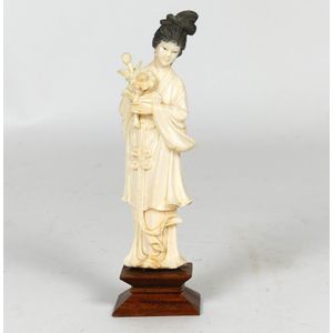 Carved Chinese ivory human figures - price guide and values